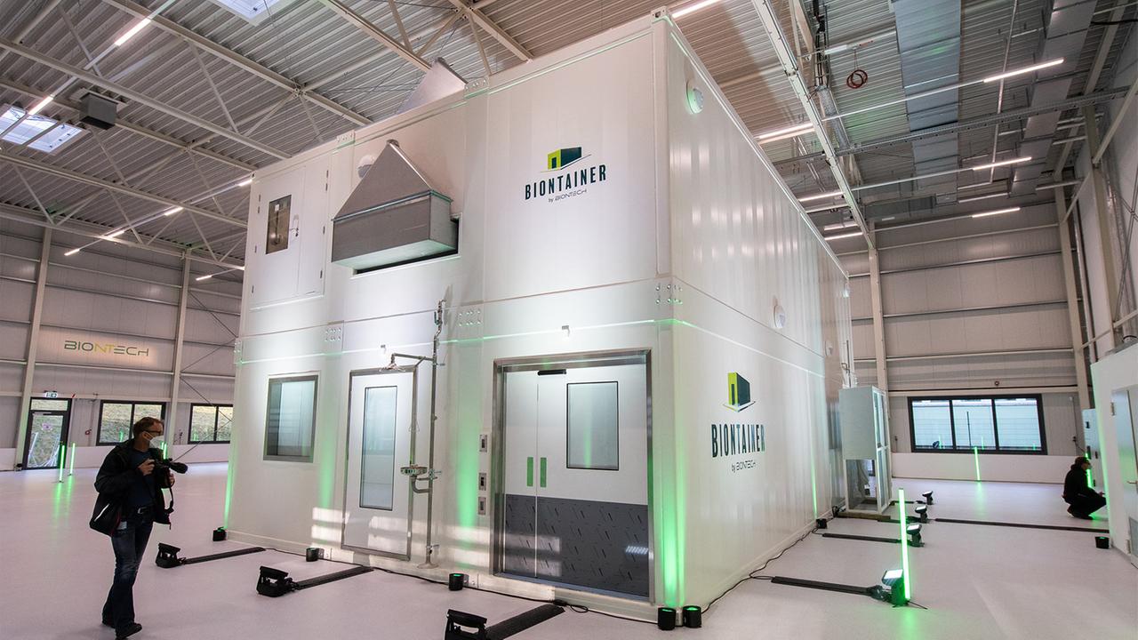 Erste BioNTech-Container sollen im März in Ruanda sein | tagesschau.de