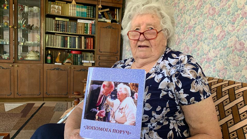 Auschwitz-Überlebende harrt trotz des Krieges in Kiew aus | tagesschau.de