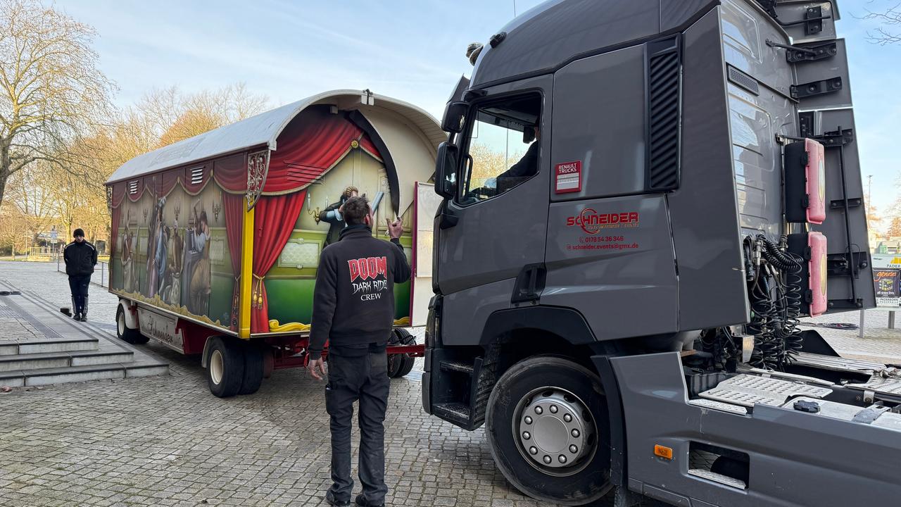 Kirmes-Winterpause: Schausteller-Treff in Paderborn | tagesschau.de