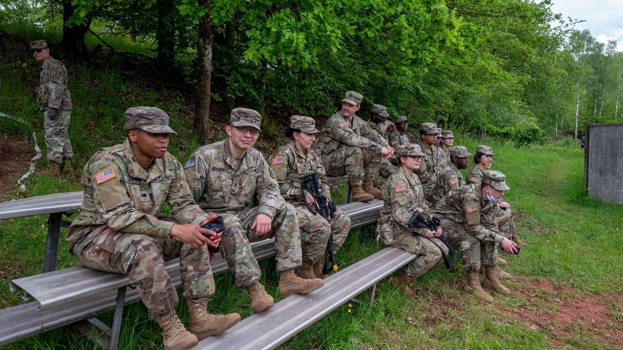 Rheinland-Pfalz: USA wollen Truppen in Deutschland reduzieren: Sorgen ...