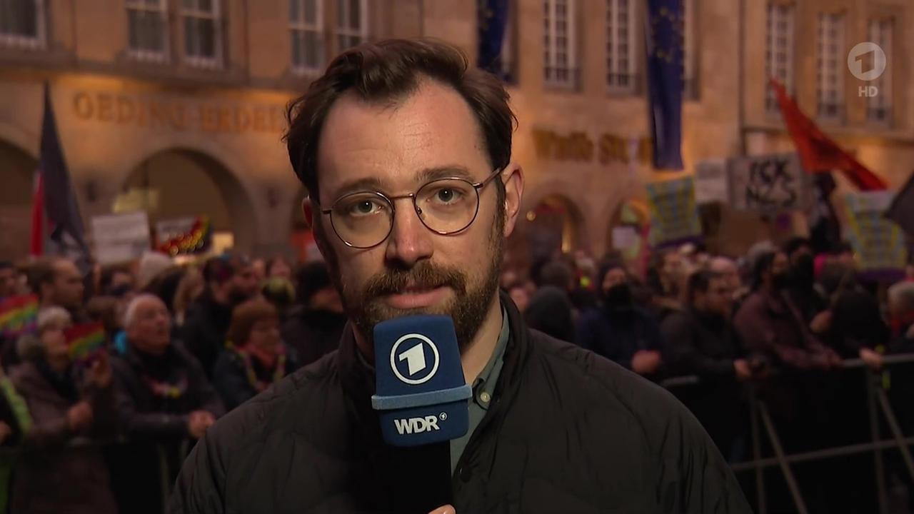 Jan Koch, WDR, über die Demo gegen den AfD-Neujahrsempfang in Münster ...