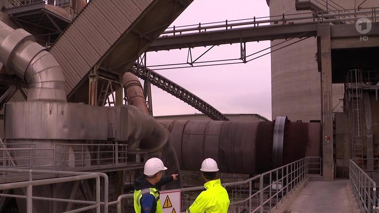 Wie die Zementindustrie ihr Klima-Problem lösen will | tagesschau.de
